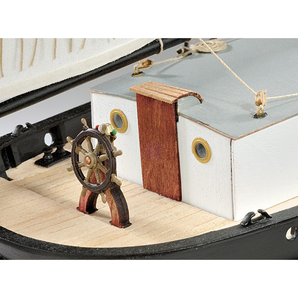 Buy Hunter-Q 1:60 Amati Model Ship Kit – Adama Model Ships