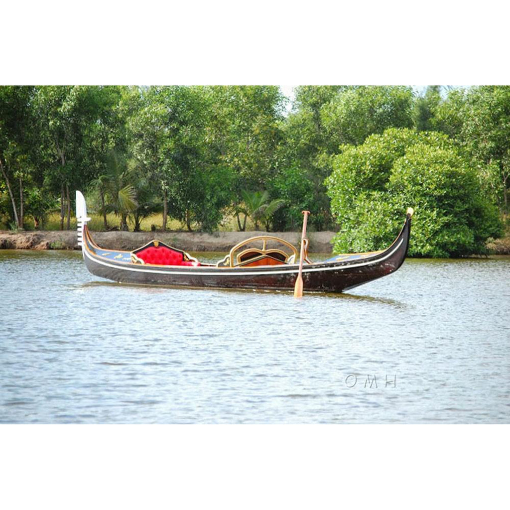 Buy Venetian Gondola Real Boat 36 – Adama Model Ships
