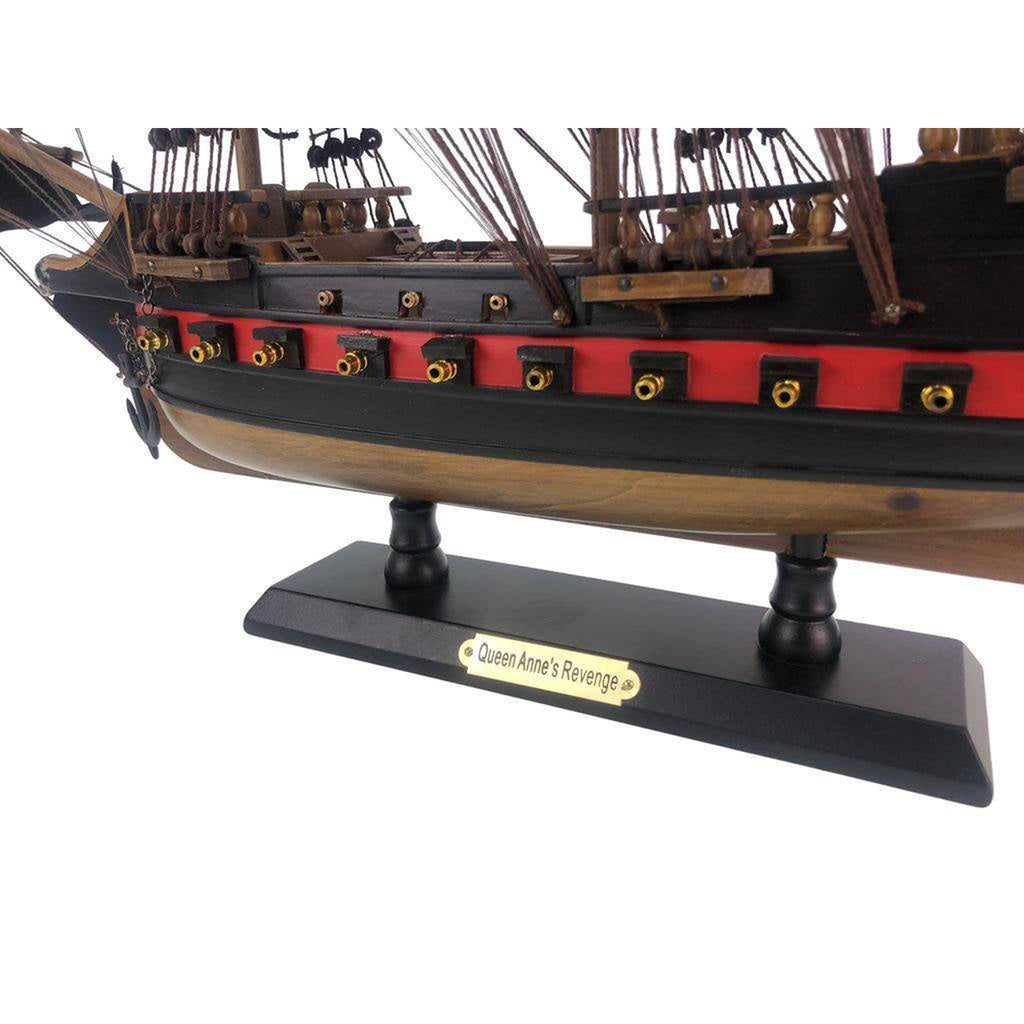 Buy Wooden Blackbeard's Queen Anne's Revenge Black Sails Limited Model ...